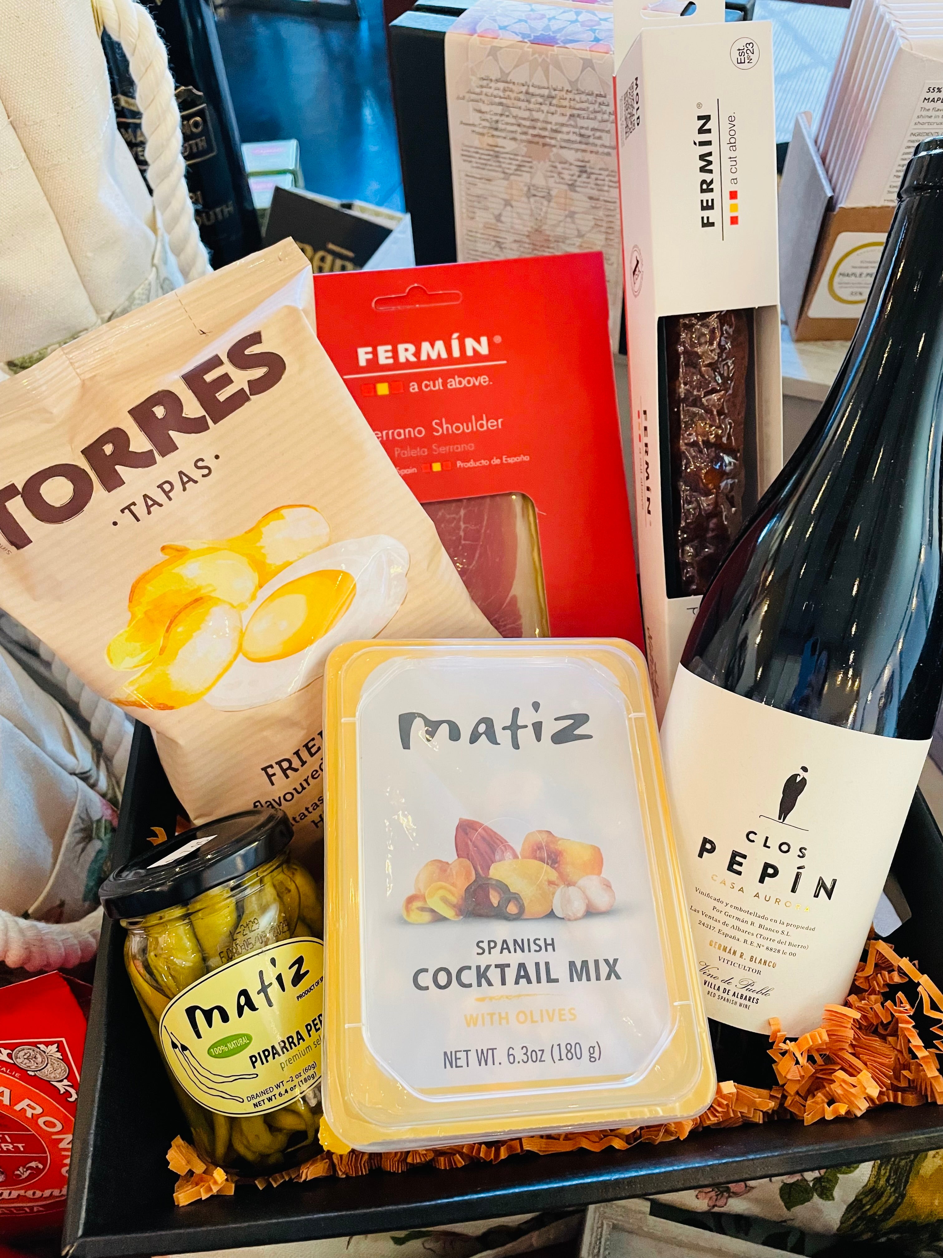 Spanish Inspired Deluxe Gift Basket - 10" – HELA Provisions